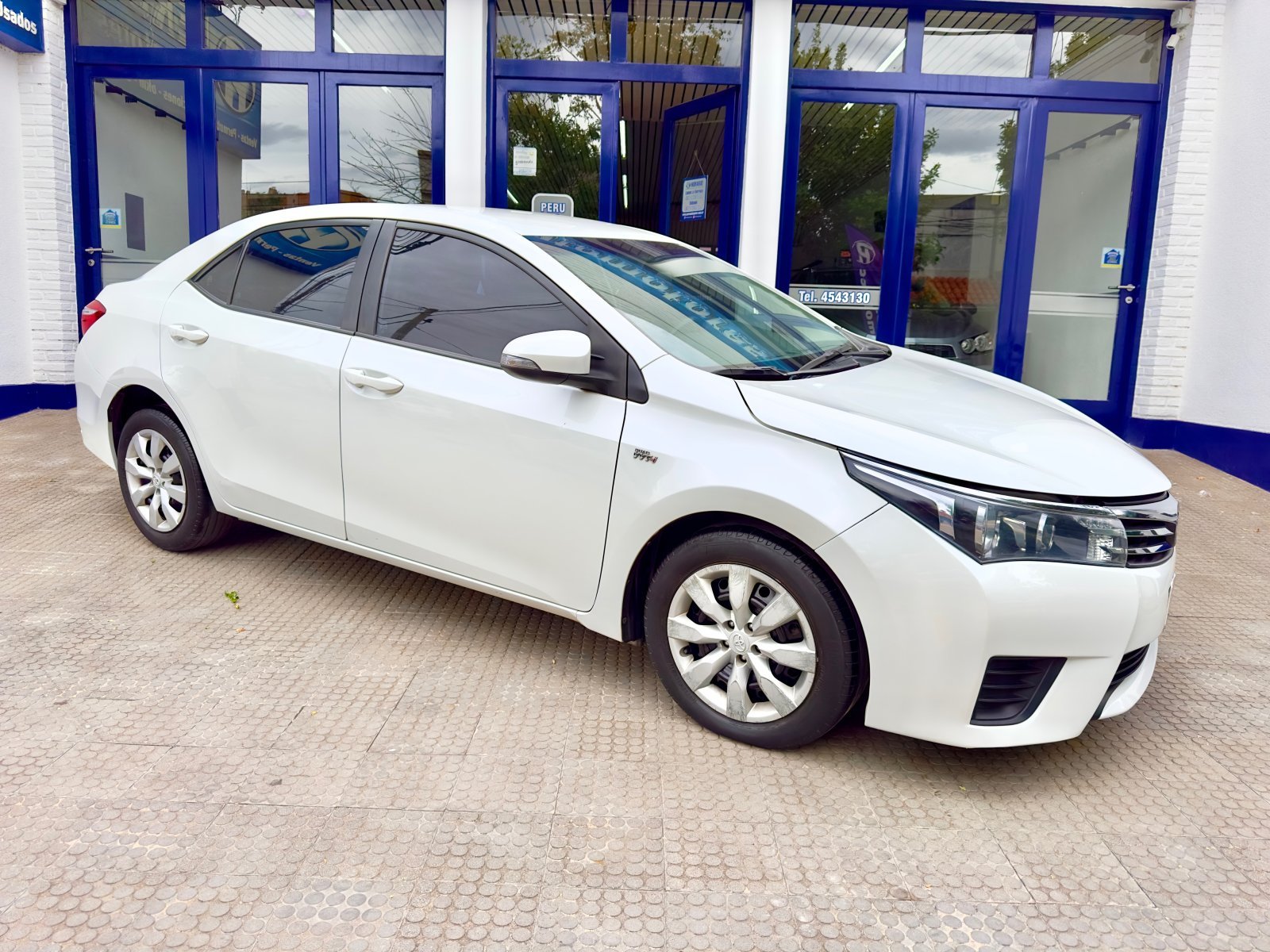 Toyota Corolla XLi Automatico 2015
