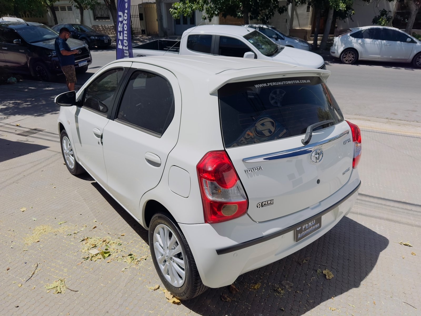 Toyota Etios Hatch XLS 1.5 Manual 2014