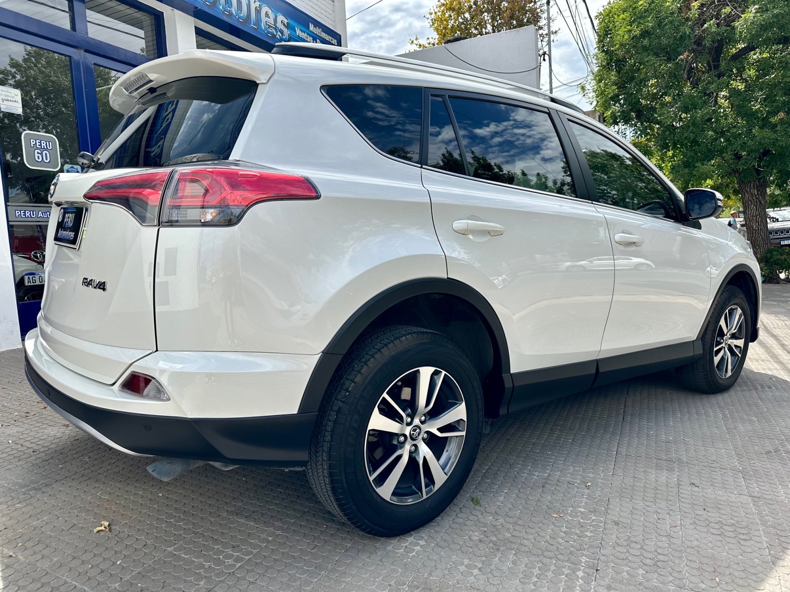 Toyota RAV4 VX 2018