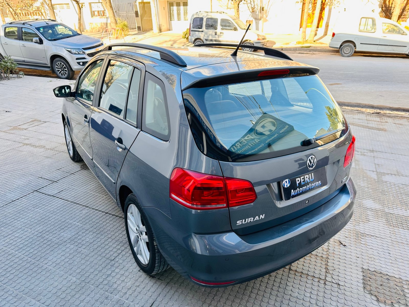 Volkswagen Suran Trendline 1.6 MSI 2016
